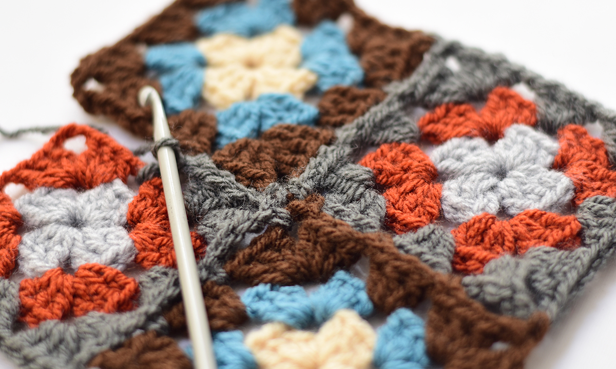 Joining crochet motifs together (part 1) – Kyla Zoran